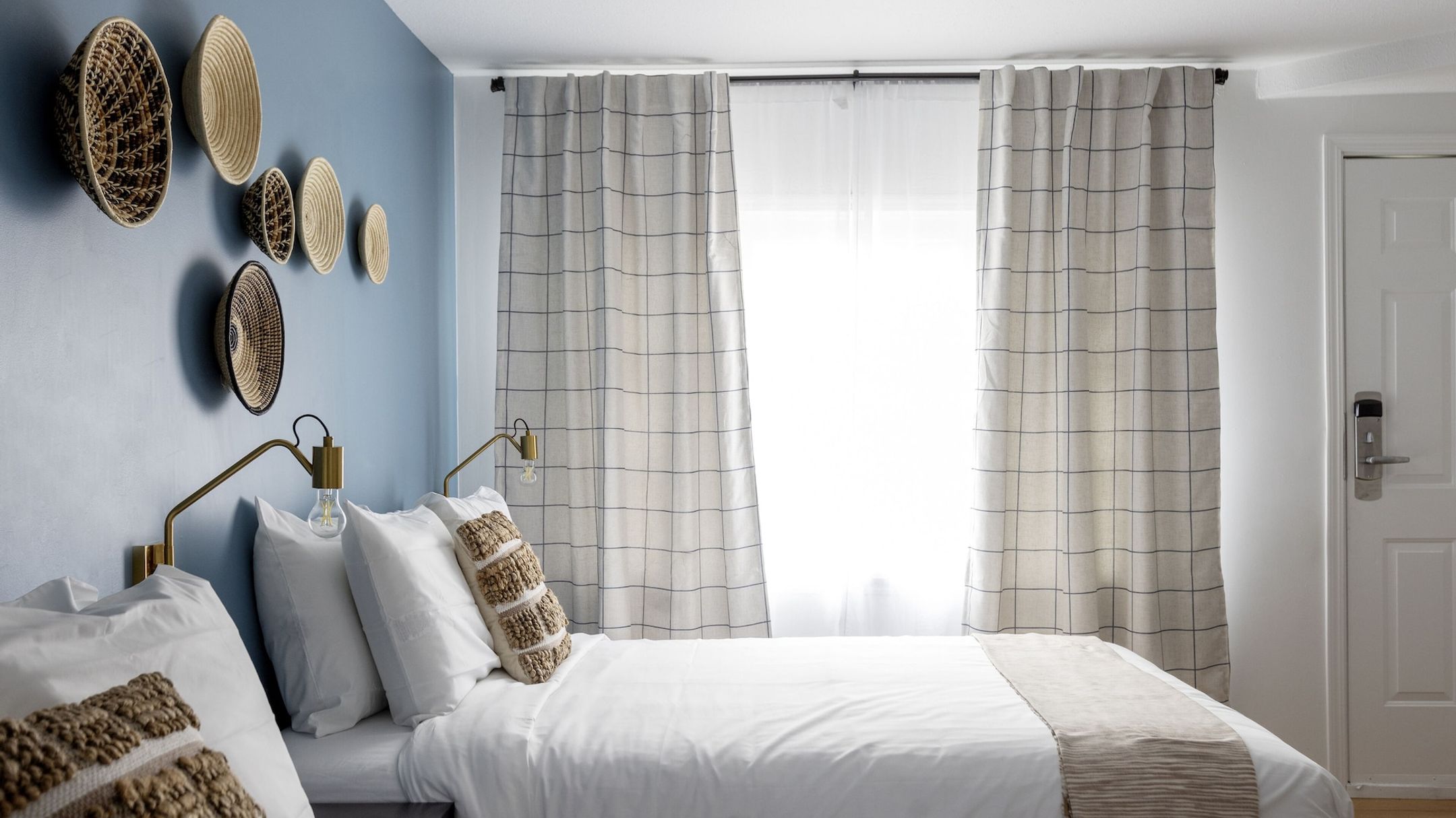 Kettle Valley Beach Resort C$ 90 (C̶$̶ ̶2̶8̶3̶). Penticton Hotel Deals ...