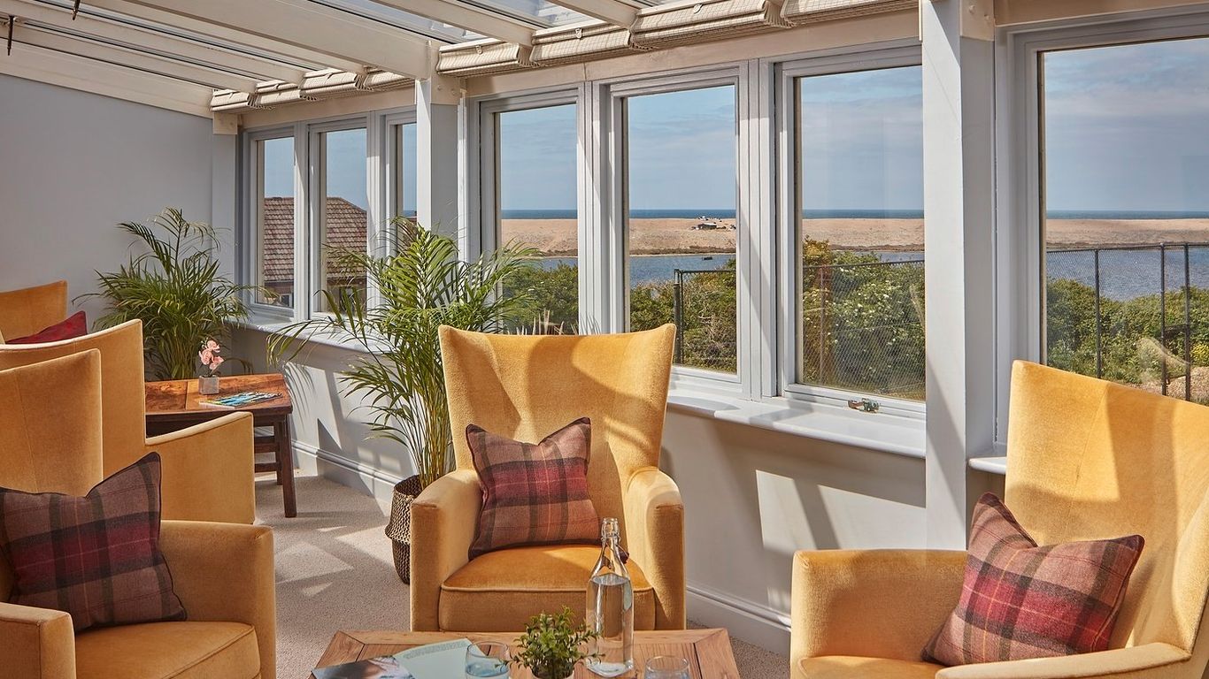 Moonfleet Manor C$ 316 (C̶$̶ ̶4̶8̶9̶). Weymouth Hotel Deals & Reviews ...