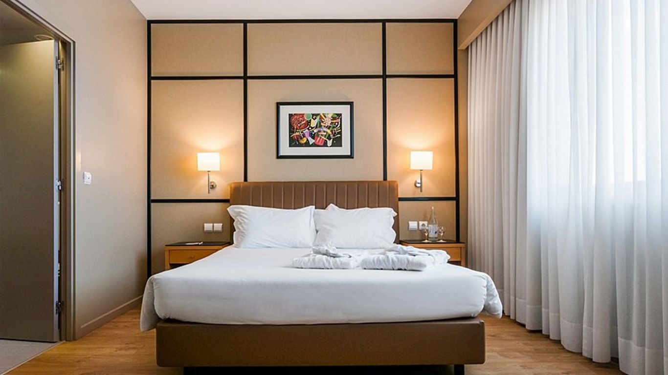 Portus Cale Hotel C$ 93 (C̶$̶ ̶2̶3̶0̶). Porto Hotel Deals & Reviews - KAYAK