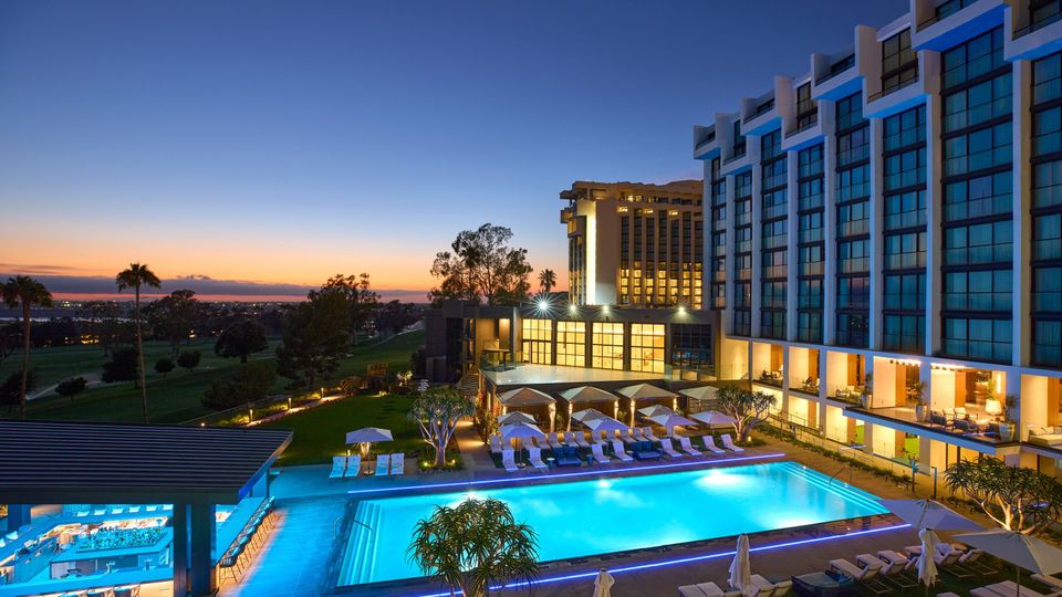 VEA Newport Beach, A Marriott Resort & Spa C$ 532 (C̶$̶ ̶1̶,̶0̶6̶5̶ ...
