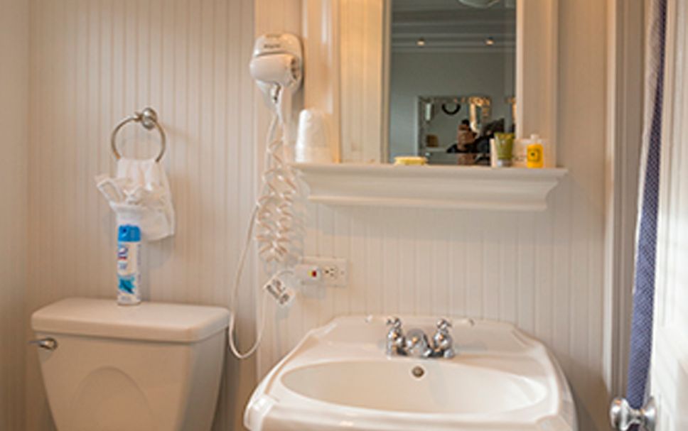 Mcbee Cottages from . Cannon Beach Hotels - KAYAK